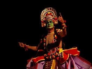 Top 10 Traditional Kerala Dance Forms That Will Enchant You! – Iris ...