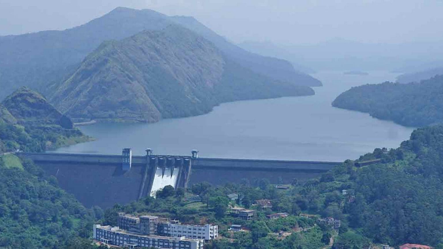 10 Best Places For A One Day Trip In Kerala With Family Or Friends – Iris Holidays