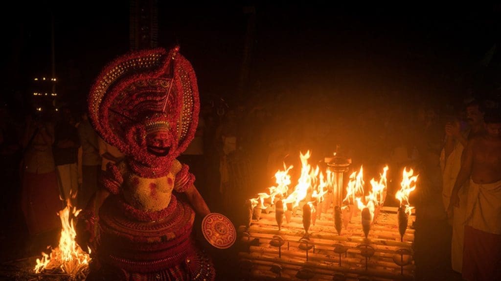 12 Major Types Of Theyyam- Photos, Names And How To Watch? – Iris Holidays