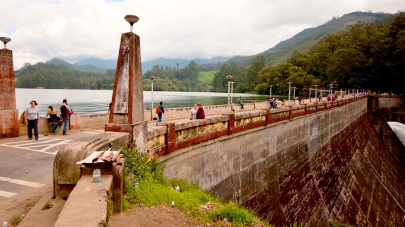 Munnar Itinerary For 2 Days-Must-Visit Places, Tips & Local Experiences ...